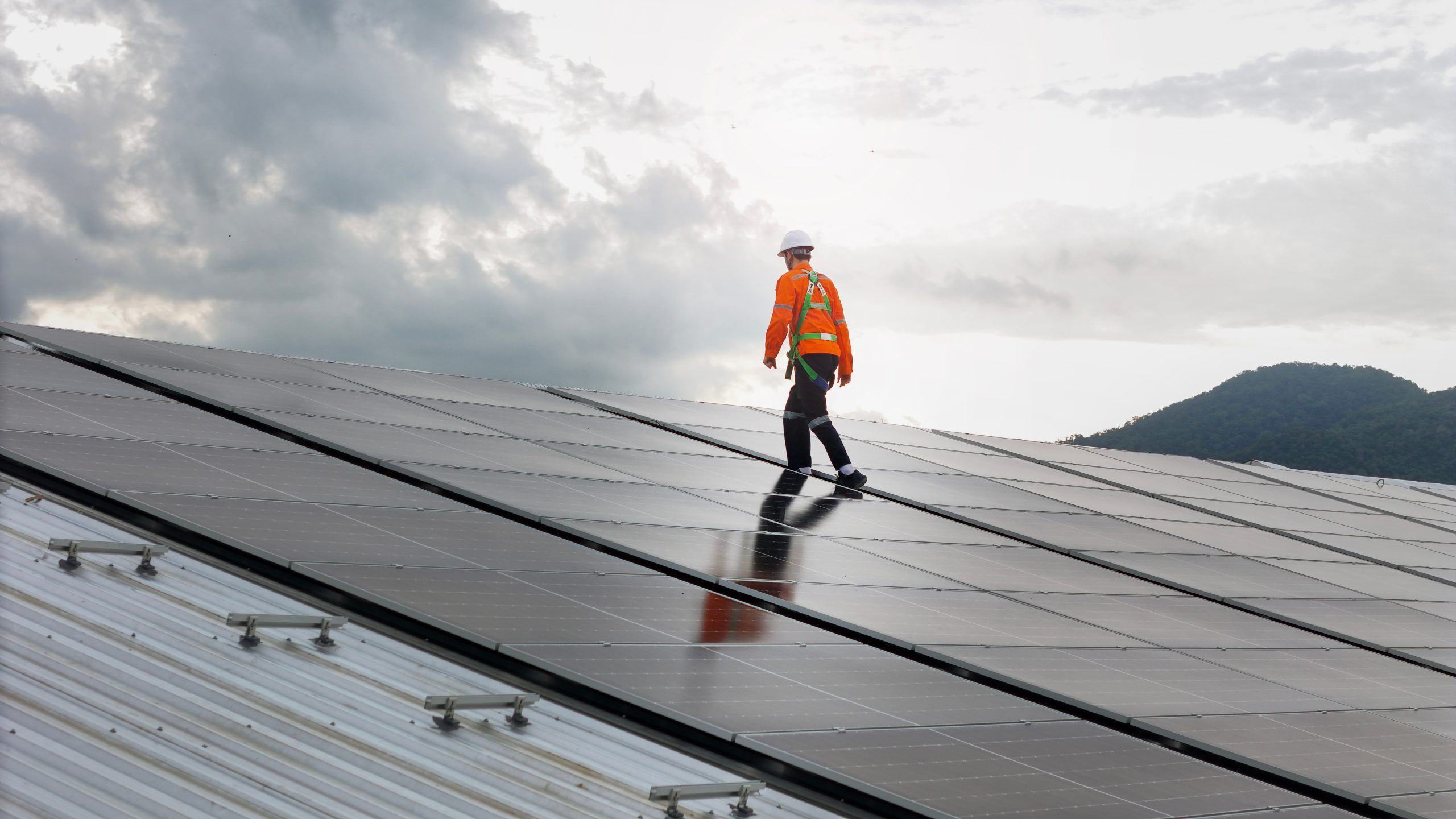 Solar Panel Insurance: An Ultimate Guide 2026